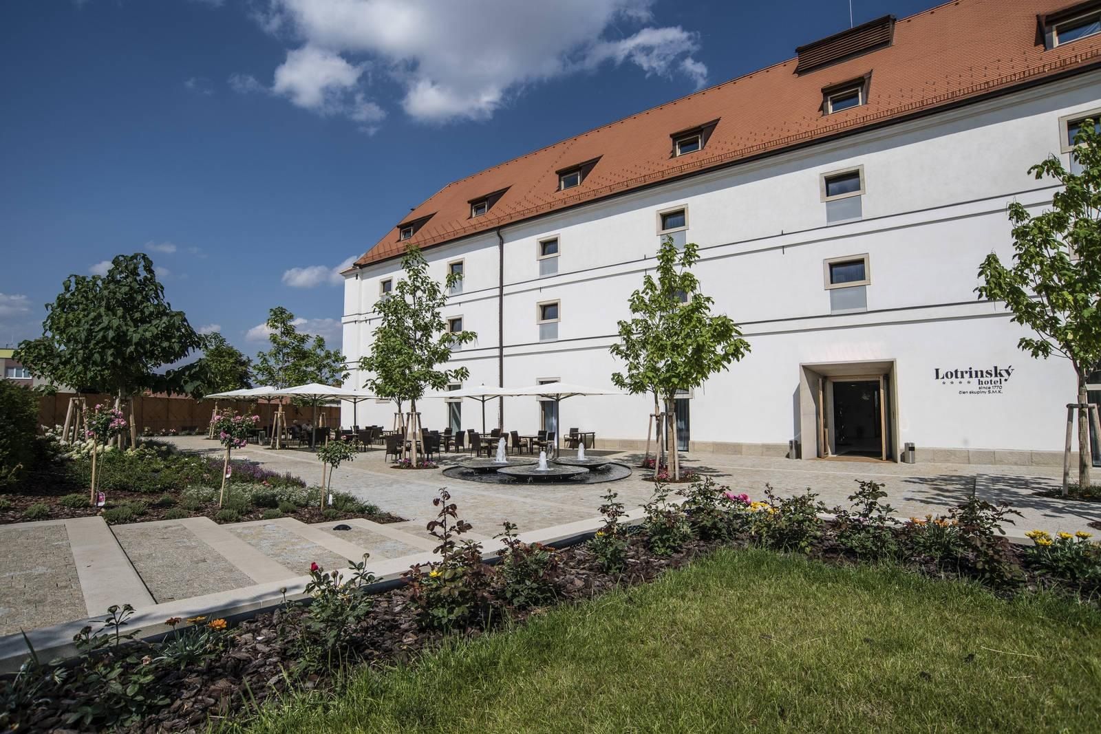 Hotel Lotrinský - smk.cz